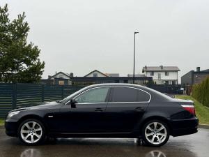 Black BMW 523 2007 in Vilnius, with an engine capacity of 2.50 L and mileage of 320 thousand km for 2200 €, photo 6 on AUTOMOTO.COM.LV