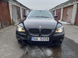 Black BMW 523 2007 in Riga, with an engine capacity of 2.50 L and mileage of 307 thousand km for 6800 €, photo 2 on AUTOMOTO.COM.LV