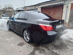 Black BMW 523 2007 in Riga, with an engine capacity of 2.50 L and mileage of 307 thousand km for 6800 €, photo 7 on AUTOMOTO.COM.LV