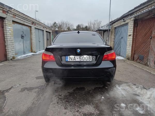 Black BMW 523 2007 in Riga, with an engine capacity of 2.50 L and mileage of 307 thousand km for 6000 €, photo 2 on AUTOMOTO.COM.LV