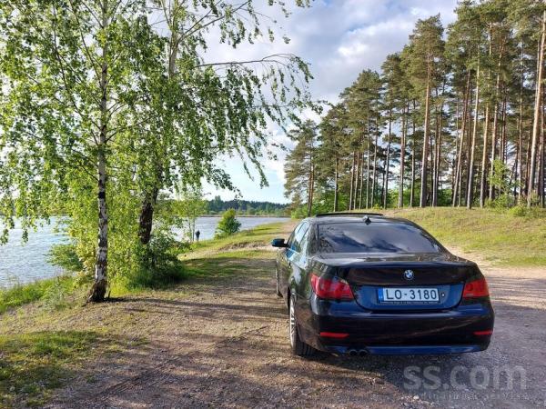 Black BMW 523 2007 in Riga, with an engine capacity of 2.50 L and mileage of 249 thousand km for 4200 €, photo 5 on AUTOMOTO.COM.LV