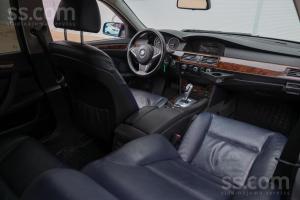Melns BMW 523 2008 Rīga, ar dzinēja tilpumu 2.50 L un nobraukumu 0 tūkst. km par 3995 €, foto 16 vietnē AUTOMOTO.COM.LV