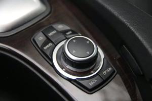 Black BMW 523 2008 in Riga, with an engine capacity of 2.50 L and mileage of 173 thousand km for 5390 €, photo 28 on AUTOMOTO.COM.LV