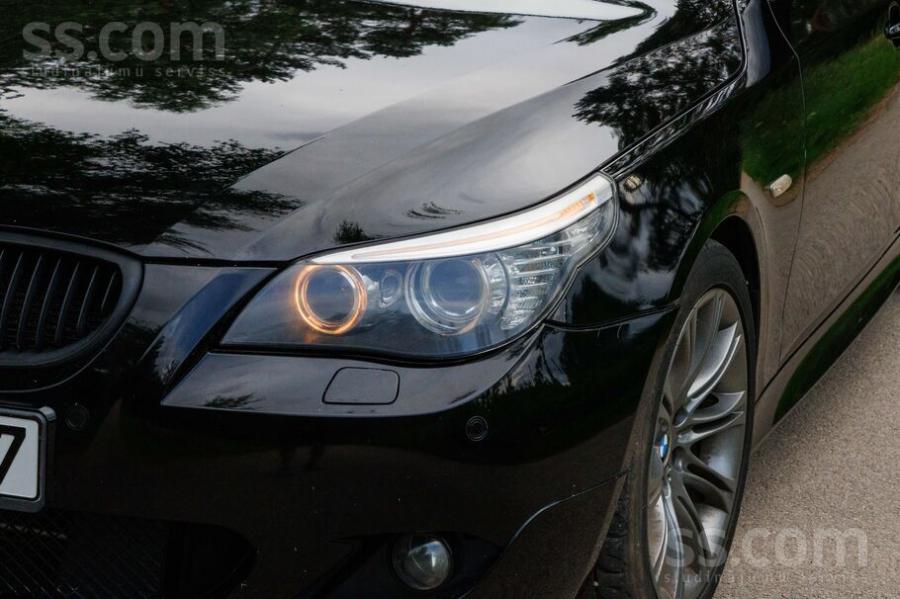 Black BMW 523 2008 in Riga, with an engine capacity of 2.50 L and mileage of 250 thousand km for 5500 €, photo 9 on AUTOMOTO.COM.LV