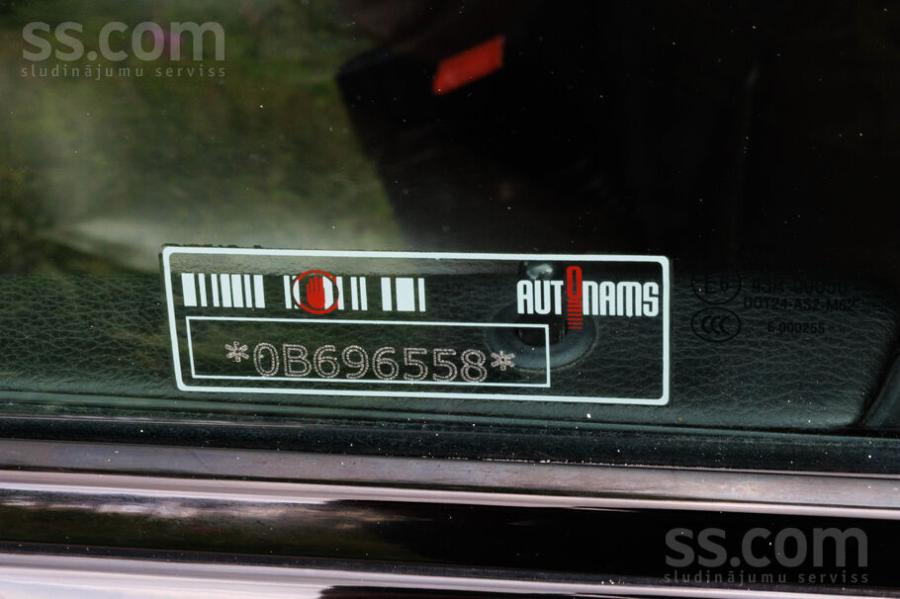 Black BMW 523 2008 in Riga, with an engine capacity of 2.50 L and mileage of 250 thousand km for 5500 €, photo 15 on AUTOMOTO.COM.LV