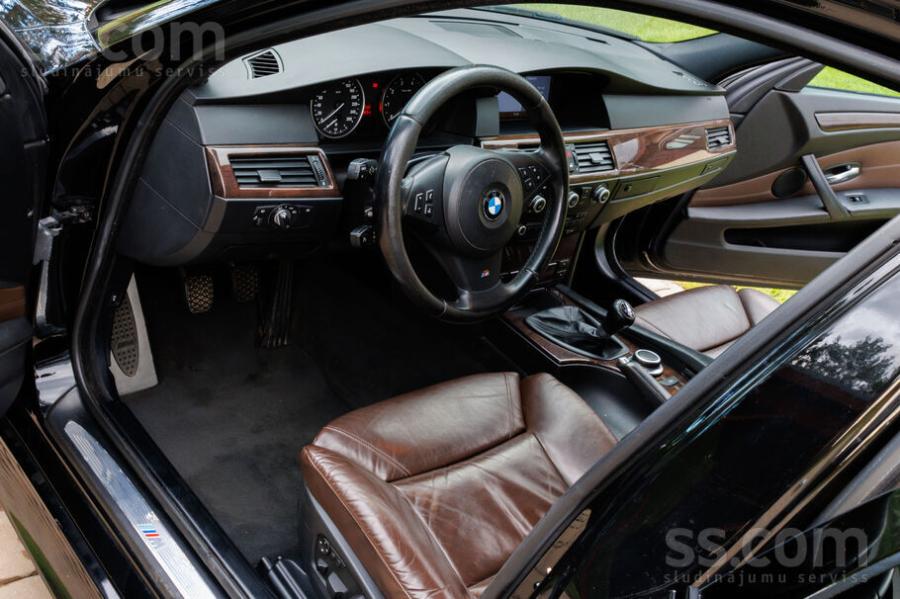 Black BMW 523 2008 in Riga, with an engine capacity of 2.50 L and mileage of 250 thousand km for 5500 €, photo 25 on AUTOMOTO.COM.LV