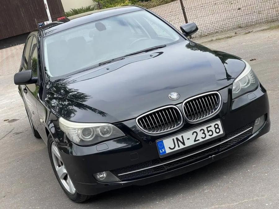 Черный БМВ 523 2008 в Юрмала, объемом двигателя 2.50 л и пробегом 115 тыс. км за 5450 €, фото 4 на AUTOMOTO.COM.LV