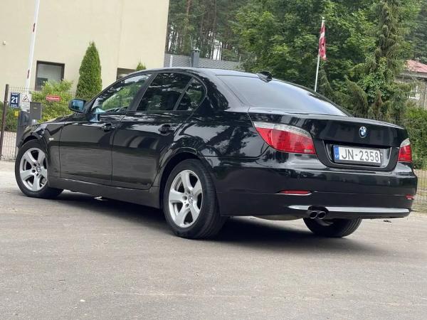 Черный БМВ 523 2008 в Юрмала, объемом двигателя 2.50 л и пробегом 115 тыс. км за 5450 €, фото 9 на AUTOMOTO.COM.LV