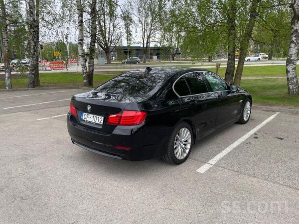 Black BMW 523 2010 in Riga, with an engine capacity of 3.00 L and mileage of 218 thousand km for 6290 €, photo 6 on AUTOMOTO.COM.LV