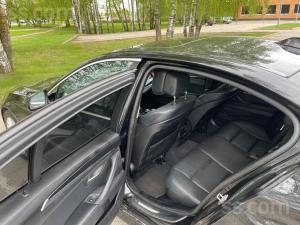 Black BMW 523 2010 in Riga, with an engine capacity of 3.00 L and mileage of 218 thousand km for 6290 €, photo 12 on AUTOMOTO.COM.LV