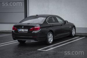 Black BMW 523 2010 in Riga, with an engine capacity of 3.00 L and mileage of 142 thousand km for 11500 €, photo 5 on AUTOMOTO.COM.LV