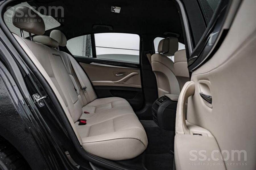 Black BMW 523 2010 in Riga, with an engine capacity of 3.00 L and mileage of 142 thousand km for 11500 €, photo 12 on AUTOMOTO.COM.LV