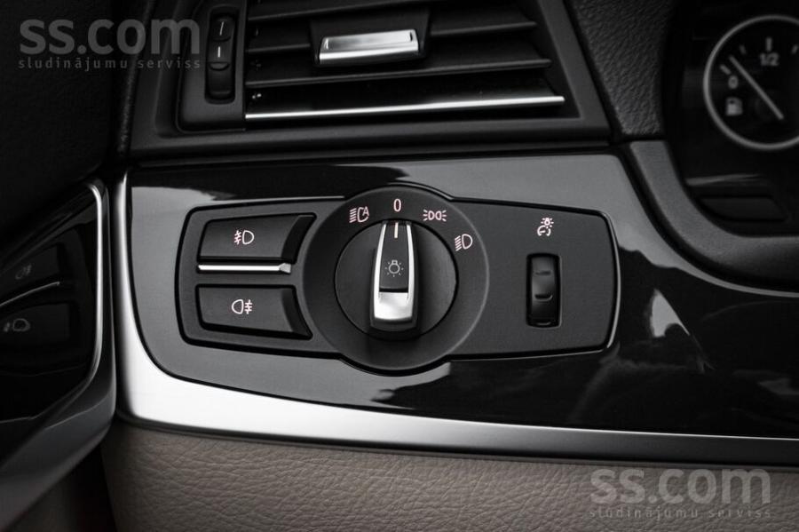 Black BMW 523 2010 in Riga, with an engine capacity of 3.00 L and mileage of 142 thousand km for 11500 €, photo 16 on AUTOMOTO.COM.LV