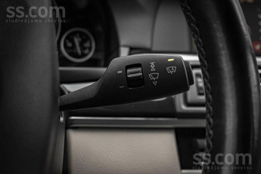 Black BMW 523 2010 in Riga, with an engine capacity of 3.00 L and mileage of 142 thousand km for 11500 €, photo 23 on AUTOMOTO.COM.LV