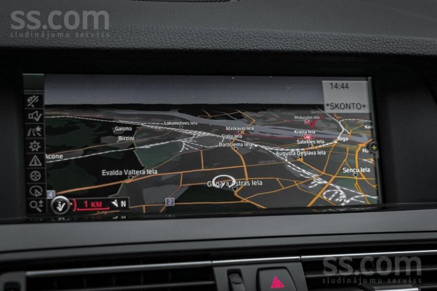Black BMW 523 2010 in Riga, with an engine capacity of 3.00 L and mileage of 142 thousand km for 11500 €, photo 26 on AUTOMOTO.COM.LV