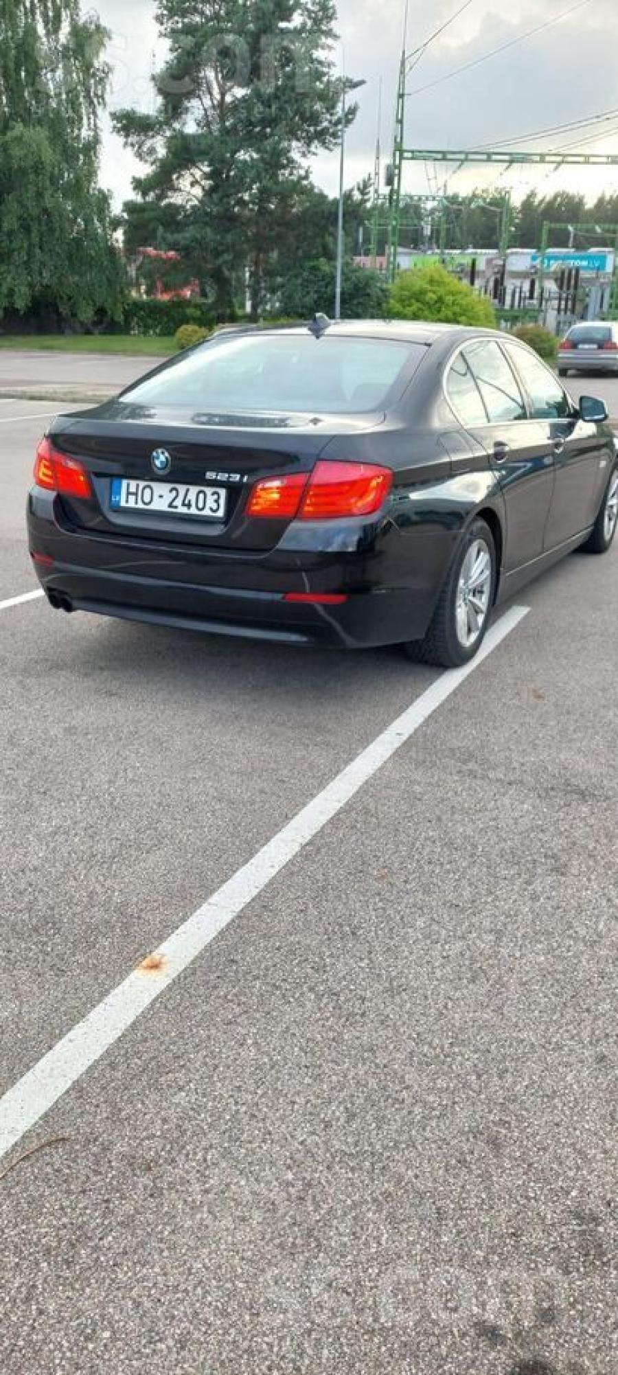 Melns BMW 523 2010 Rīga, ar dzinēja tilpumu 3.00 L un nobraukumu 160 tūkst. km par 8000 €, foto 5 vietnē AUTOMOTO.COM.LV
