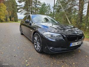 Black BMW 523 2010 in Tallinn, with an engine capacity of 0.15 L and mileage of 205 thousand km for 7500 €, photo 10 on AUTOMOTO.COM.LV