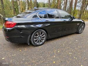 Black BMW 523 2010 in Tallinn, with an engine capacity of 0.15 L and mileage of 205 thousand km for 7500 €, photo 11 on AUTOMOTO.COM.LV