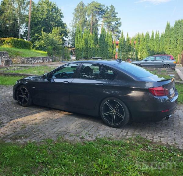Melns BMW 523 2010 Limbaži, ar dzinēja tilpumu 3.00 L un nobraukumu 0 tūkst. km par 8500 €, foto 2 vietnē AUTOMOTO.COM.LV