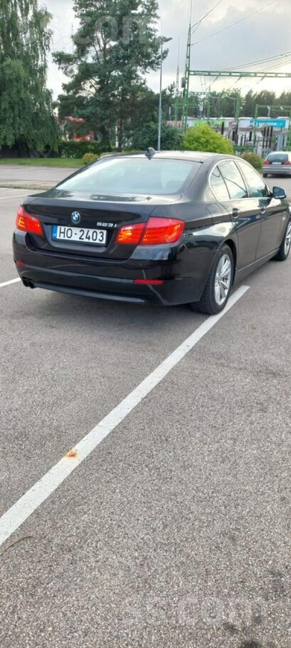 Melns BMW 523 2010 Rīga, ar dzinēja tilpumu 3.00 L un nobraukumu 162 tūkst. km par 7700 €, foto 5 vietnē AUTOMOTO.COM.LV