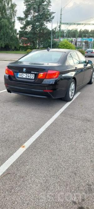 Black BMW 523 2010 in Riga, with an engine capacity of 3.00 L and mileage of 162 thousand km for 7700 €, photo 6 on AUTOMOTO.COM.LV