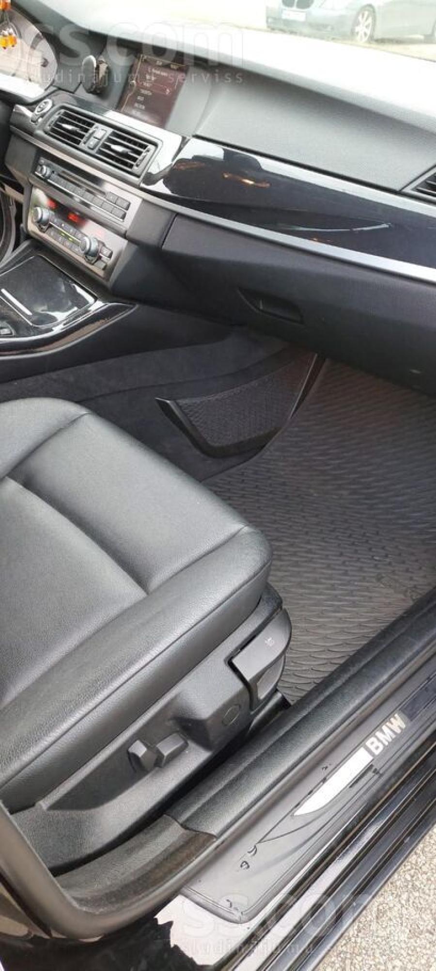 Black BMW 523 2010 in Riga, with an engine capacity of 3.00 L and mileage of 162 thousand km for 7700 €, photo 8 on AUTOMOTO.COM.LV