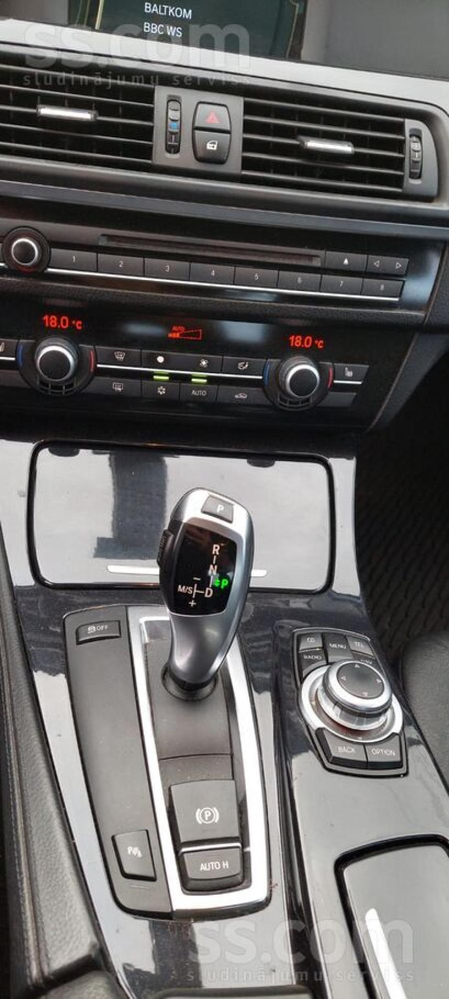 Black BMW 523 2010 in Riga, with an engine capacity of 3.00 L and mileage of 162 thousand km for 7700 €, photo 10 on AUTOMOTO.COM.LV
