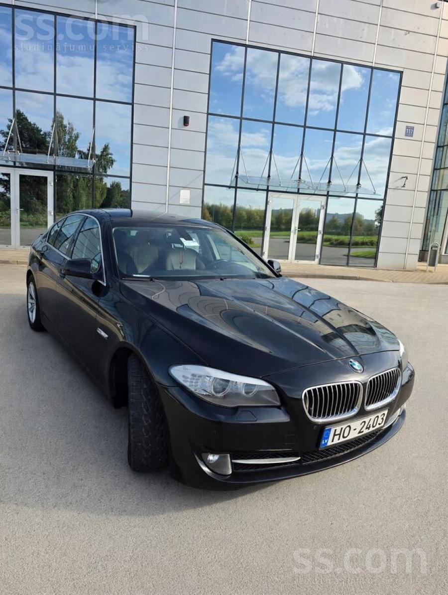 Melns BMW 523 2010 Rīga, ar dzinēja tilpumu 3.00 L un nobraukumu 162 tūkst. km par 7700 €, foto 4 vietnē AUTOMOTO.COM.LV