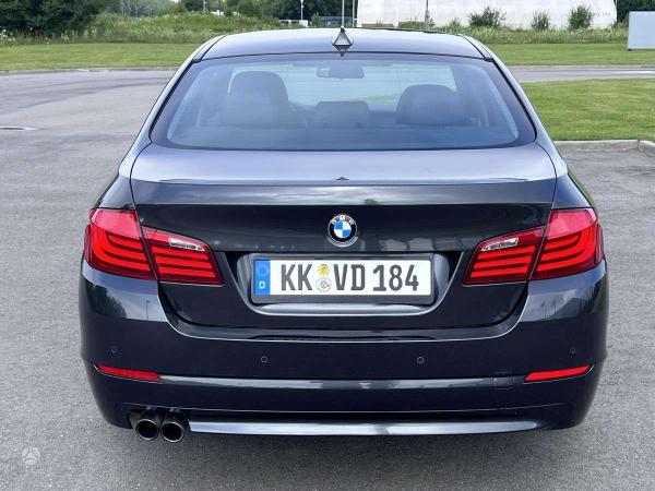 Black BMW 523 2011 in Klaipeda, with an engine capacity of 3.00 L and mileage of 270 thousand km for 7000 €, photo 9 on AUTOMOTO.COM.LV