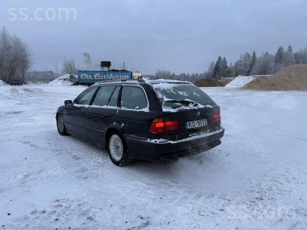 Black BMW 523 1999 in Cesis, with an engine capacity of 2.50 L and mileage of 303 thousand km for 850 €, photo 5 on AUTOMOTO.COM.LV