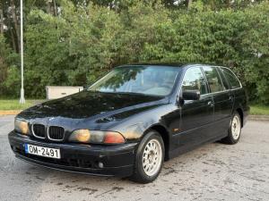 Black BMW 523 1999 in Riga, with an engine capacity of 2.50 L and mileage of 358 thousand km for 950 €, photo  on AUTOMOTO.COM.LV
