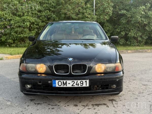 Черный БМВ 523 1999 в Рига, объемом двигателя 2.50 л и пробегом 358 тыс. км за 950 €, фото 2 на AUTOMOTO.COM.LV