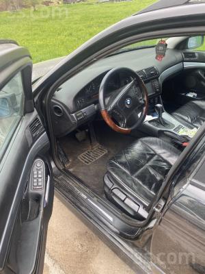 Melns BMW 523 2000 Preiļi, ar dzinēja tilpumu 2.30 L un nobraukumu 330 tūkst. km par 1400 €, foto 5 vietnē AUTOMOTO.COM.LV
