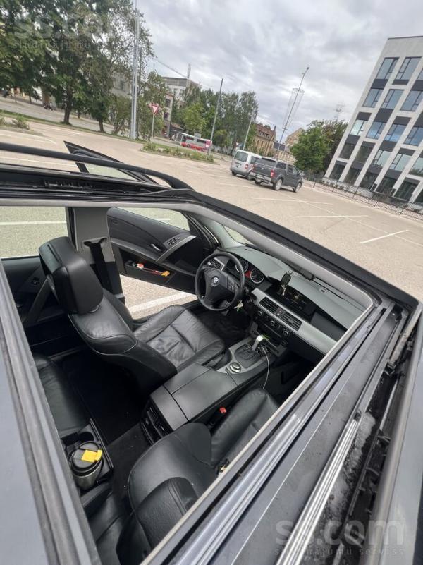 Melns BMW 523 2006 Rīga, ar dzinēja tilpumu 2.50 L un nobraukumu 329 tūkst. km par 3300 €, foto 6 vietnē AUTOMOTO.COM.LV