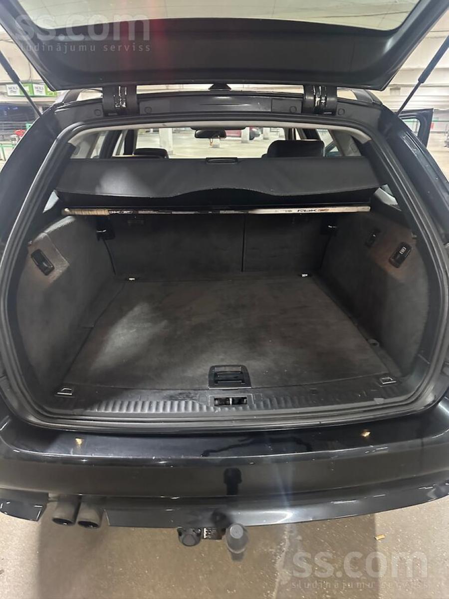 Black BMW 523 2006 in Riga, with an engine capacity of 2.50 L and mileage of 333 thousand km for 3000 €, photo 19 on AUTOMOTO.COM.LV