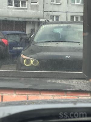 Melns BMW 523 2006 Rīga, ar dzinēja tilpumu 2.50 L un nobraukumu 333 tūkst. km par 3000 €, foto 12 vietnē AUTOMOTO.COM.LV