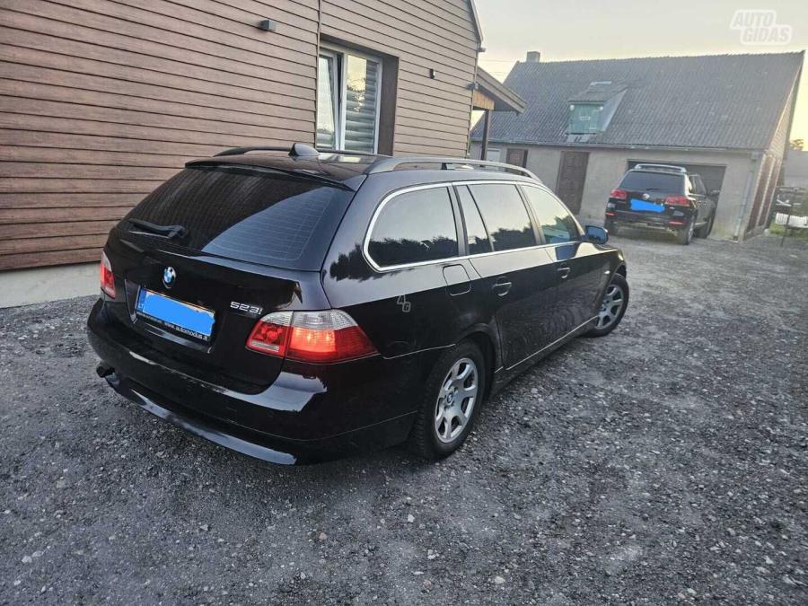 Melns BMW 523 2006 Vilkaviškis, ar dzinēja tilpumu 2.50 L un nobraukumu 232 tūkst. km par 2150 €, foto 3 vietnē AUTOMOTO.COM.LV