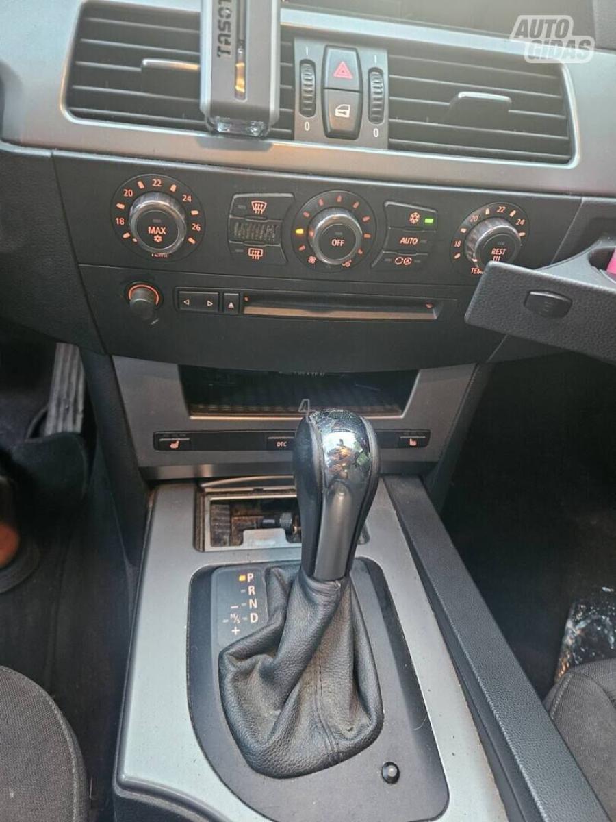 Melns BMW 523 2006 Vilkaviškis, ar dzinēja tilpumu 2.50 L un nobraukumu 232 tūkst. km par 2150 €, foto 9 vietnē AUTOMOTO.COM.LV