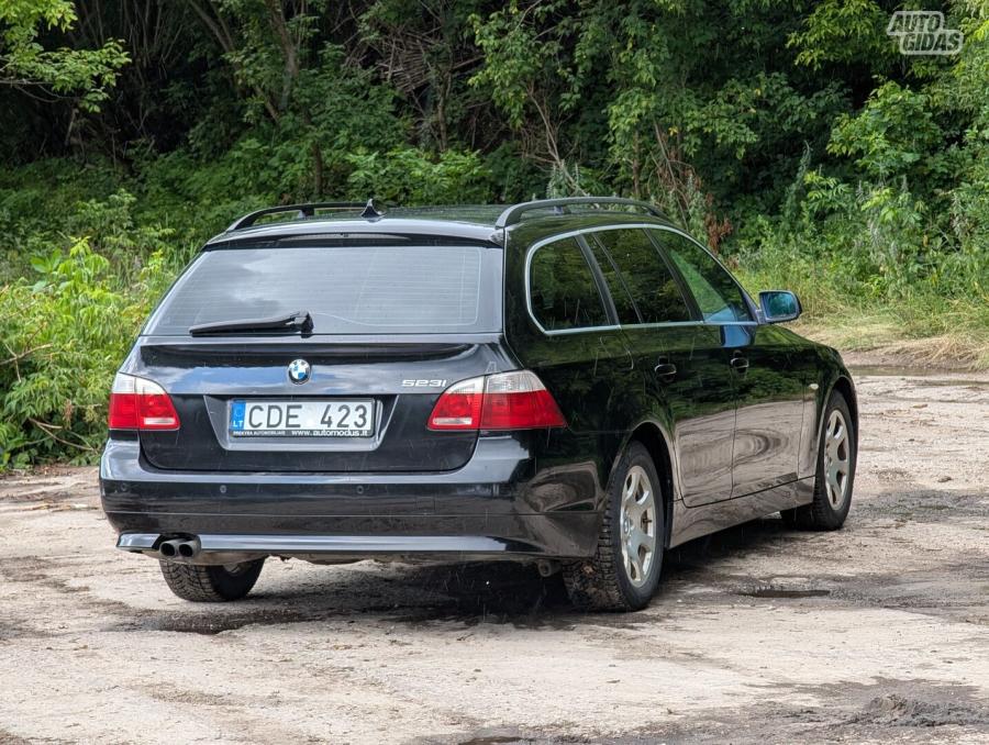 Черный БМВ 523 2006 в Вильнюс, объемом двигателя 2.50 л и пробегом 232 тыс. км за 2299 €, фото 6 на AUTOMOTO.COM.LV