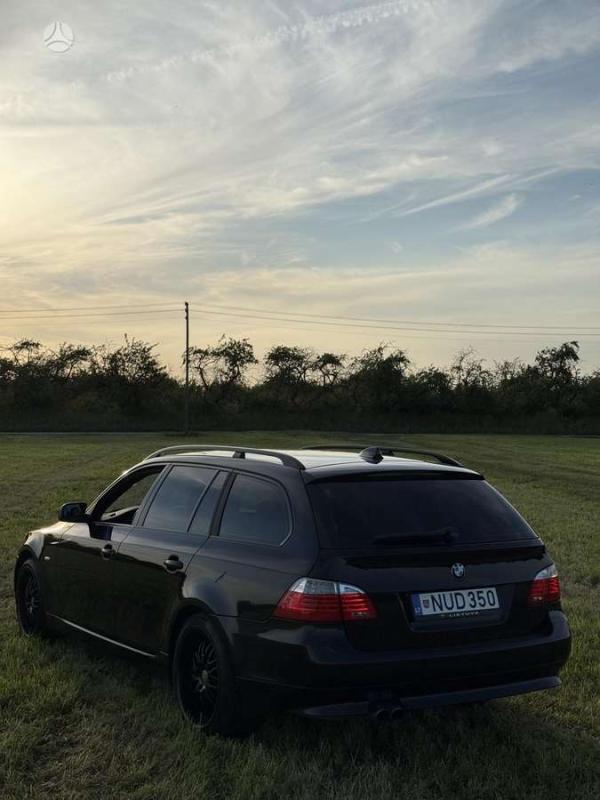 Black BMW 523 2009 in Joniskis, with an engine capacity of 2.50 L and mileage of 235 thousand km for 4000 €, photo 4 on AUTOMOTO.COM.LV