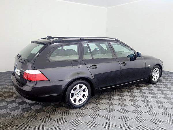 Black BMW 523 2009 in Tallinn, with an engine capacity of 2.50 L and mileage of 272 thousand km for 1699 €, photo 3 on AUTOMOTO.COM.LV