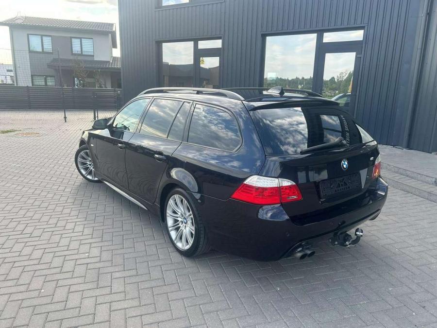Black BMW 523 2010 in Vilnius, with an engine capacity of 2.50 L and mileage of 195 thousand km for 6000 €, photo 5 on AUTOMOTO.COM.LV