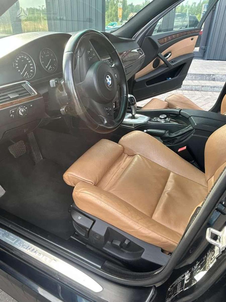 Black BMW 523 2010 in Vilnius, with an engine capacity of 2.50 L and mileage of 195 thousand km for 6000 €, photo 12 on AUTOMOTO.COM.LV