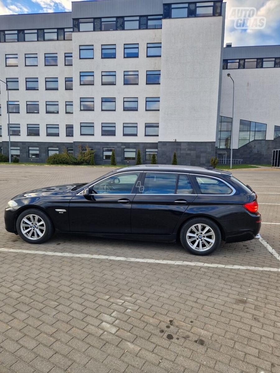 Black BMW 523 2011 in Vilnius, with an engine capacity of 3.00 L and mileage of 291 thousand km for 9500 €, photo 9 on AUTOMOTO.COM.LV