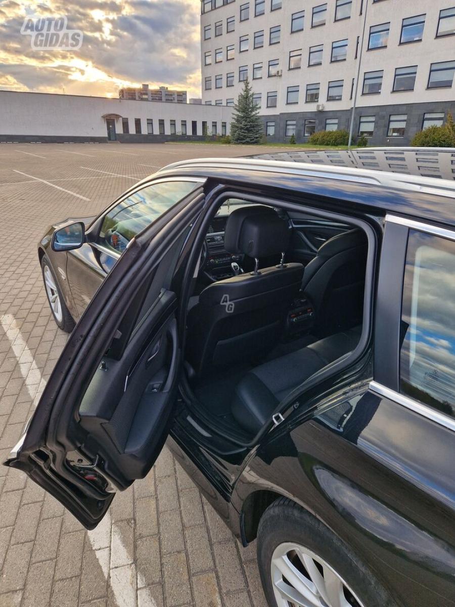Black BMW 523 2011 in Vilnius, with an engine capacity of 3.00 L and mileage of 291 thousand km for 9500 €, photo 11 on AUTOMOTO.COM.LV