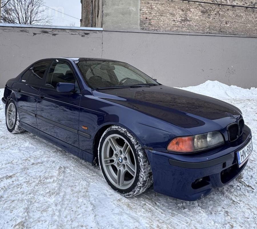 Zils BMW 523 1997 Rīga, ar dzinēja tilpumu 2.50 L un nobraukumu 291 tūkst. km par 1790 €, foto 1 vietnē AUTOMOTO.COM.LV