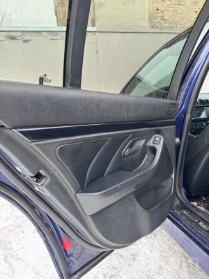 Zils BMW 523 1997 Rīga, ar dzinēja tilpumu 2.50 L un nobraukumu 291 tūkst. km par 1790 €, foto 10 vietnē AUTOMOTO.COM.LV