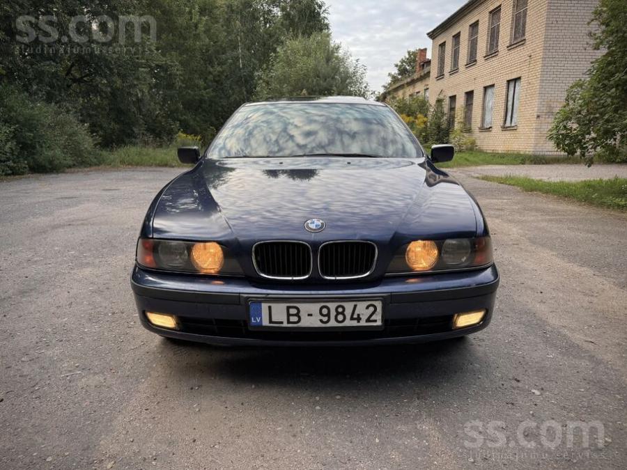 Blue BMW 523 1997 in Jelgava, with an engine capacity of 2.50 L and mileage of 482 thousand km for 1950 €, photo 3 on AUTOMOTO.COM.LV