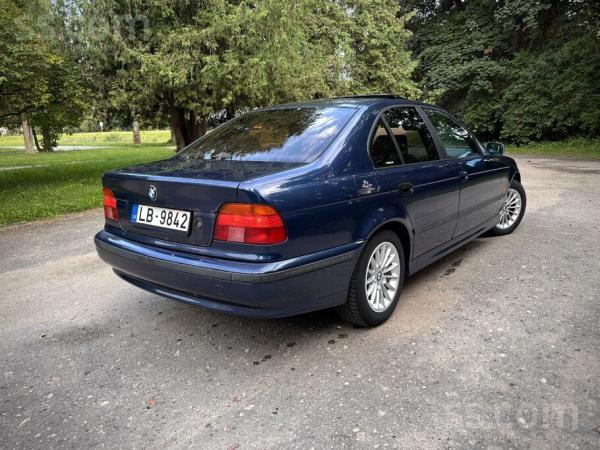 Blue BMW 523 1997 in Jelgava, with an engine capacity of 2.50 L and mileage of 482 thousand km for 1950 €, photo 4 on AUTOMOTO.COM.LV