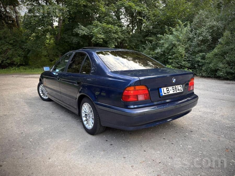 Blue BMW 523 1997 in Jelgava, with an engine capacity of 2.50 L and mileage of 482 thousand km for 1950 €, photo 6 on AUTOMOTO.COM.LV